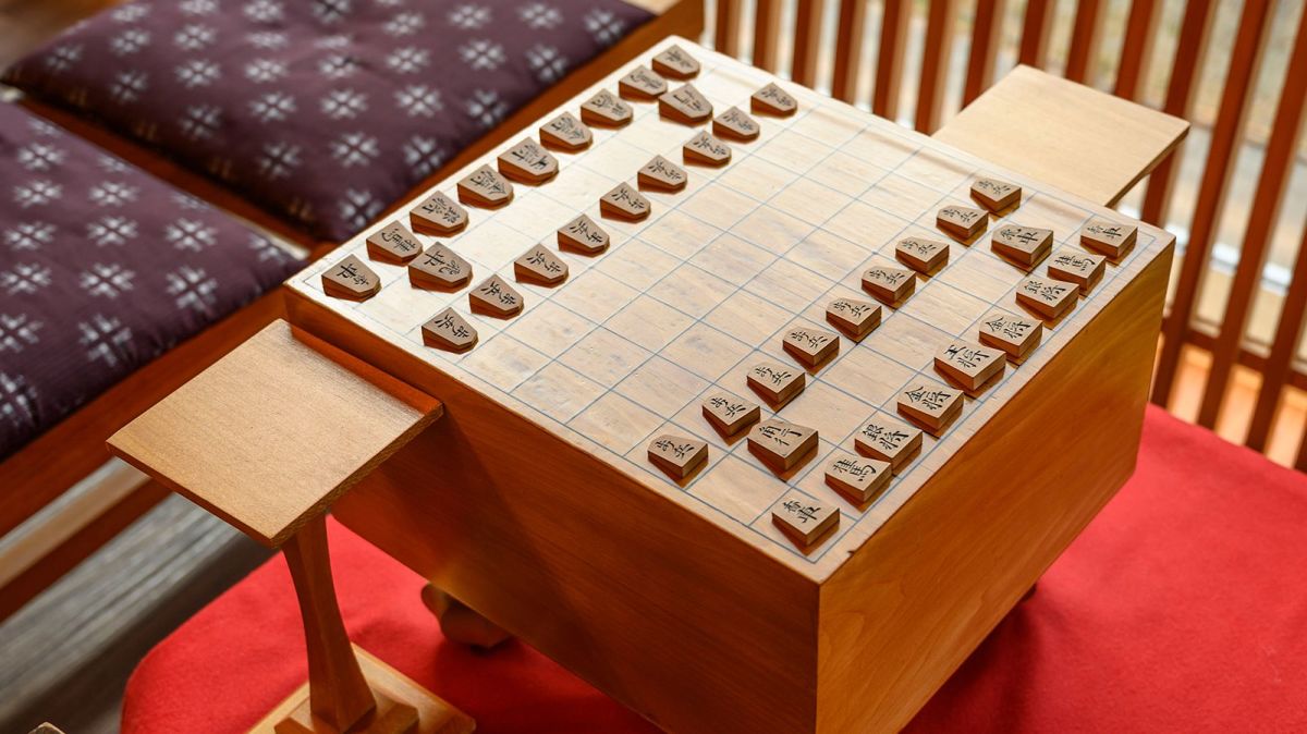 Learn How to Play Japanese Shogi