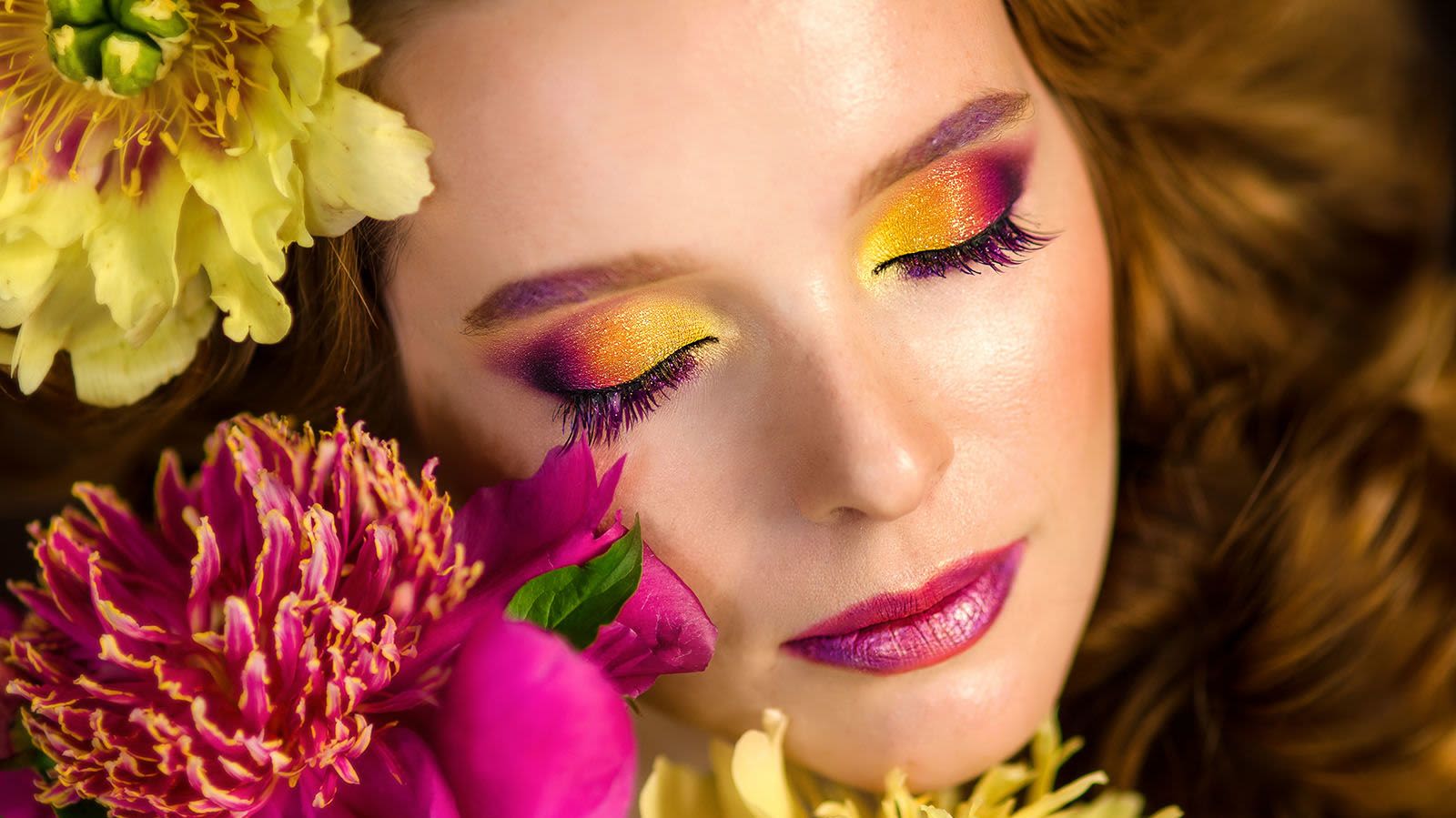 All You Need to Master Sunset Eye Makeup