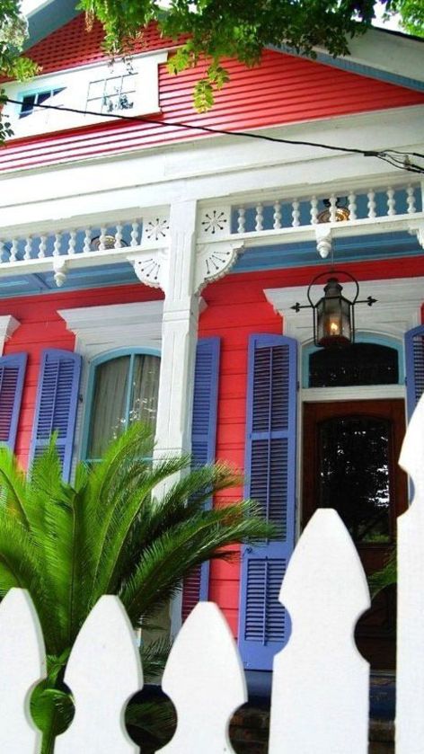 Bright House Colors to Inspire You