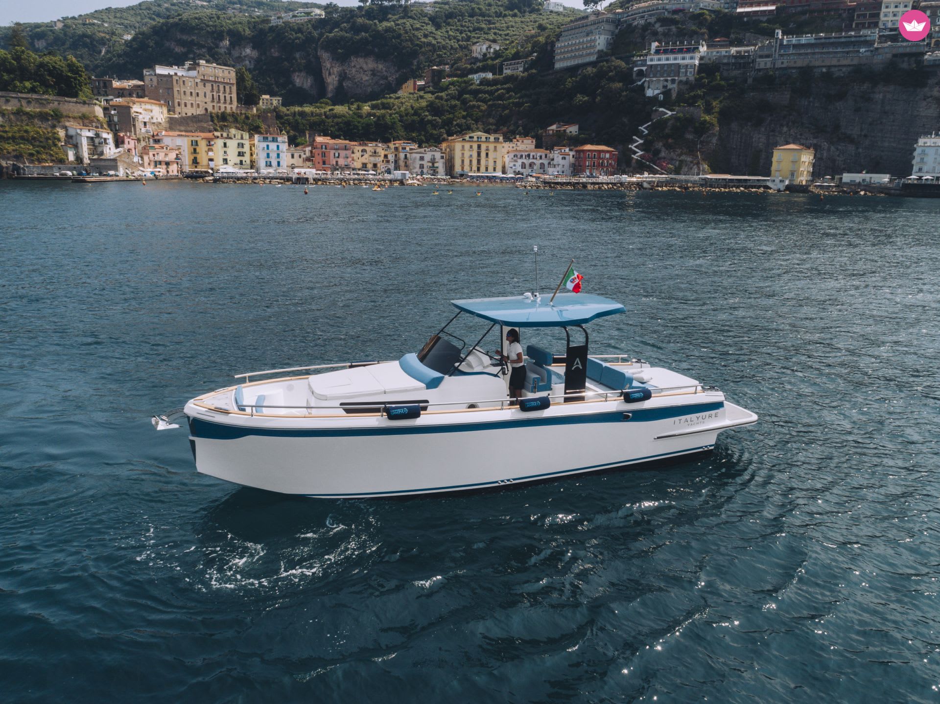 Capri Elegance : excursion d'une journée en bateau privé au départ de ...