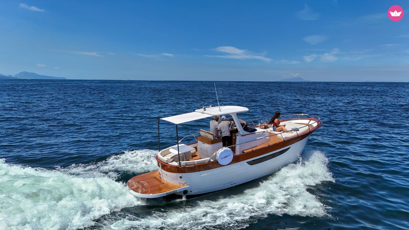 Full day Capri Tour on Gozzo - Click&Boat