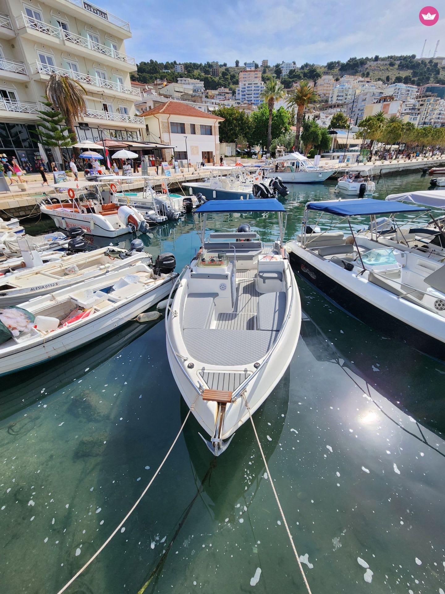 Paraísos ocultos de Sarandë: aventura de barco na praia e na caverna ...