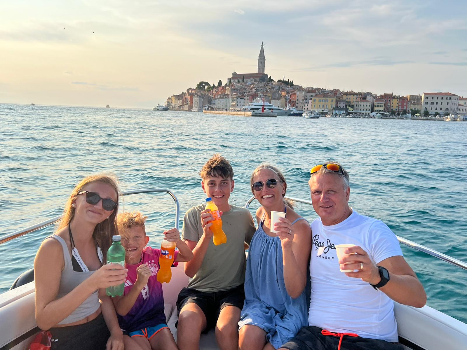 Escapade de 4 heures : Île Rouge, Figarola et plus encore - Click&Boat