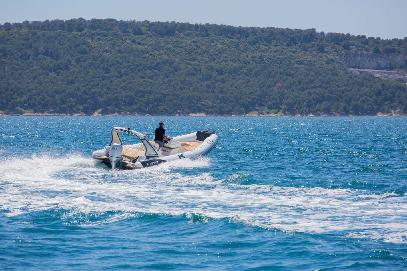 5 Island tour on a motorboat - full day experience - Click&Boat