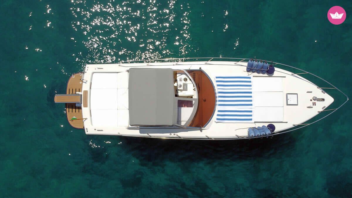 Full day Giglio Island escape: crystal waters & hidden beaches - Click&Boat