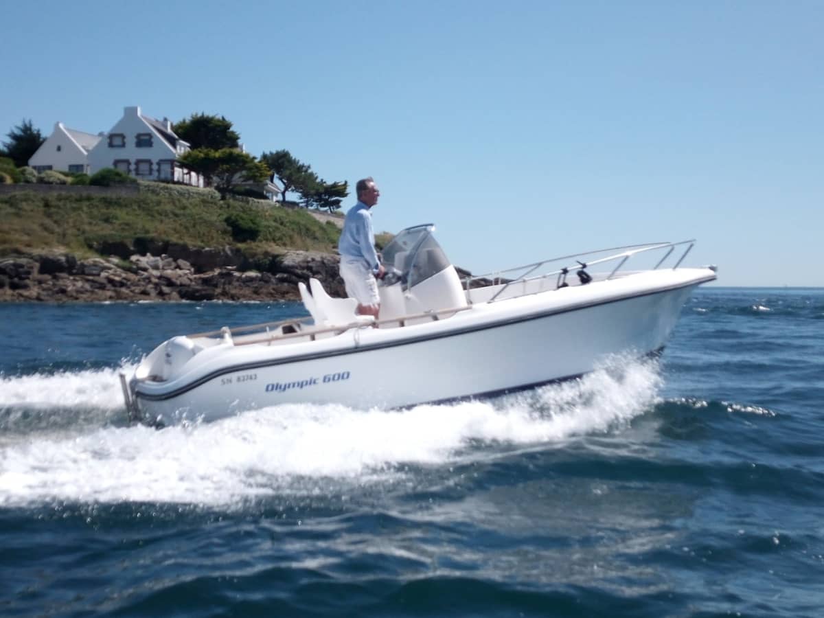 Start your vacation with 3h30 of fun on a motorboat - Click&Boat