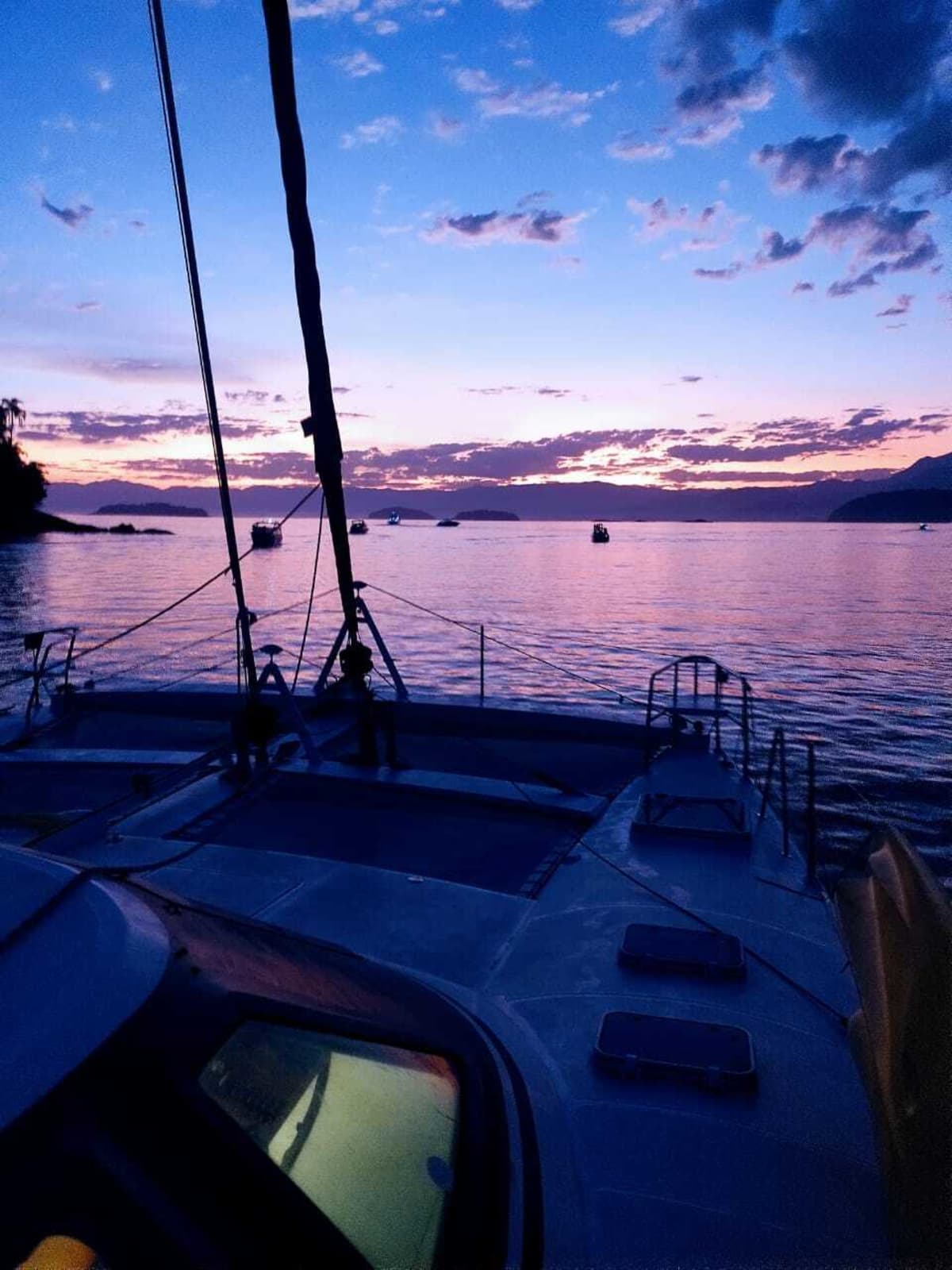 8-hour private sailing excursion to Angra dos Reis - Click&Boat