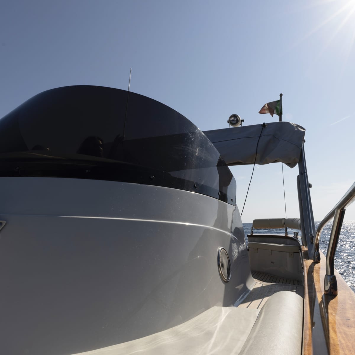 Giglio Island by boat - Click&Boat