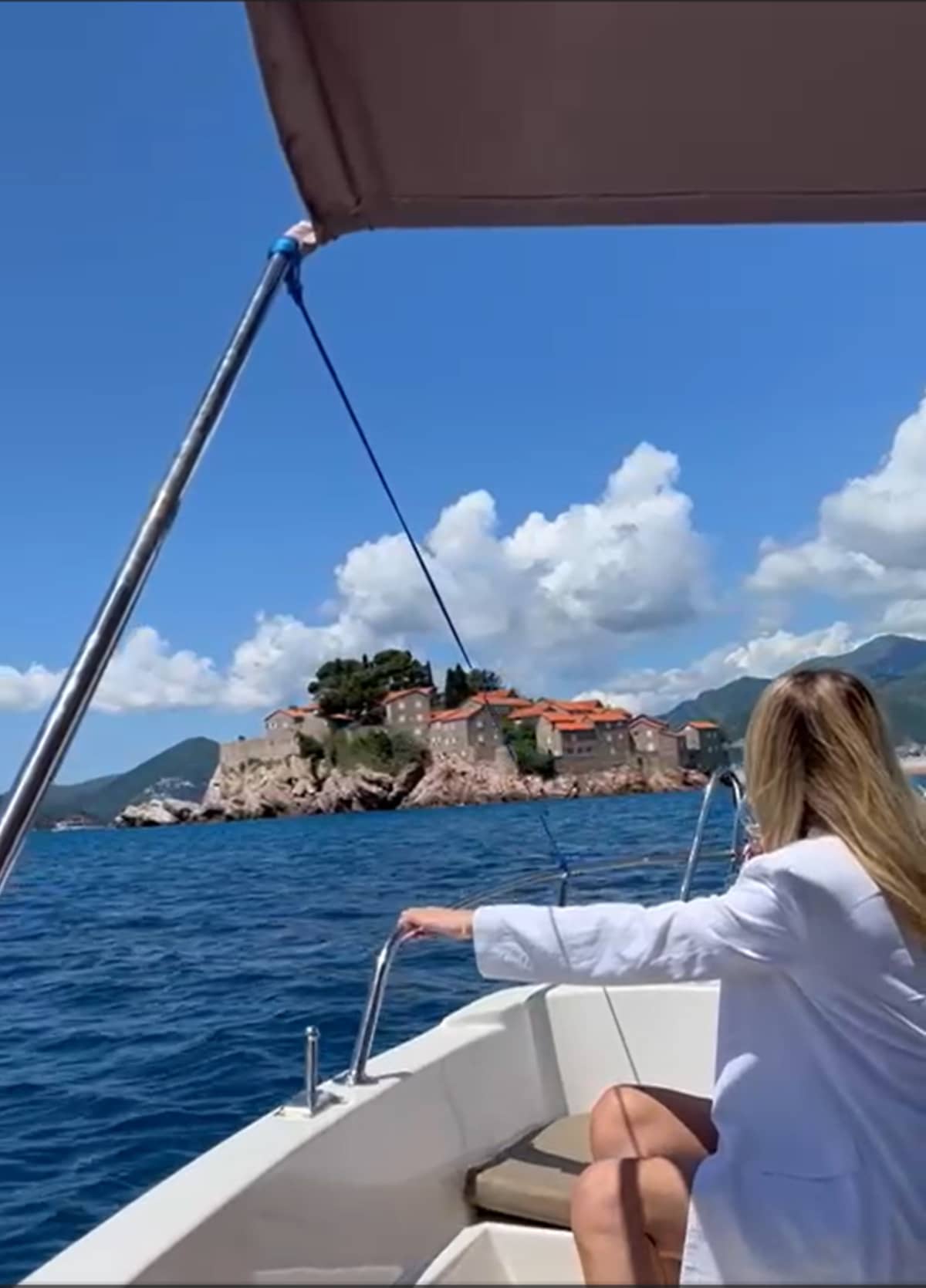 Cruise, swim and relax: Luštica in 2 hours - Click&Boat