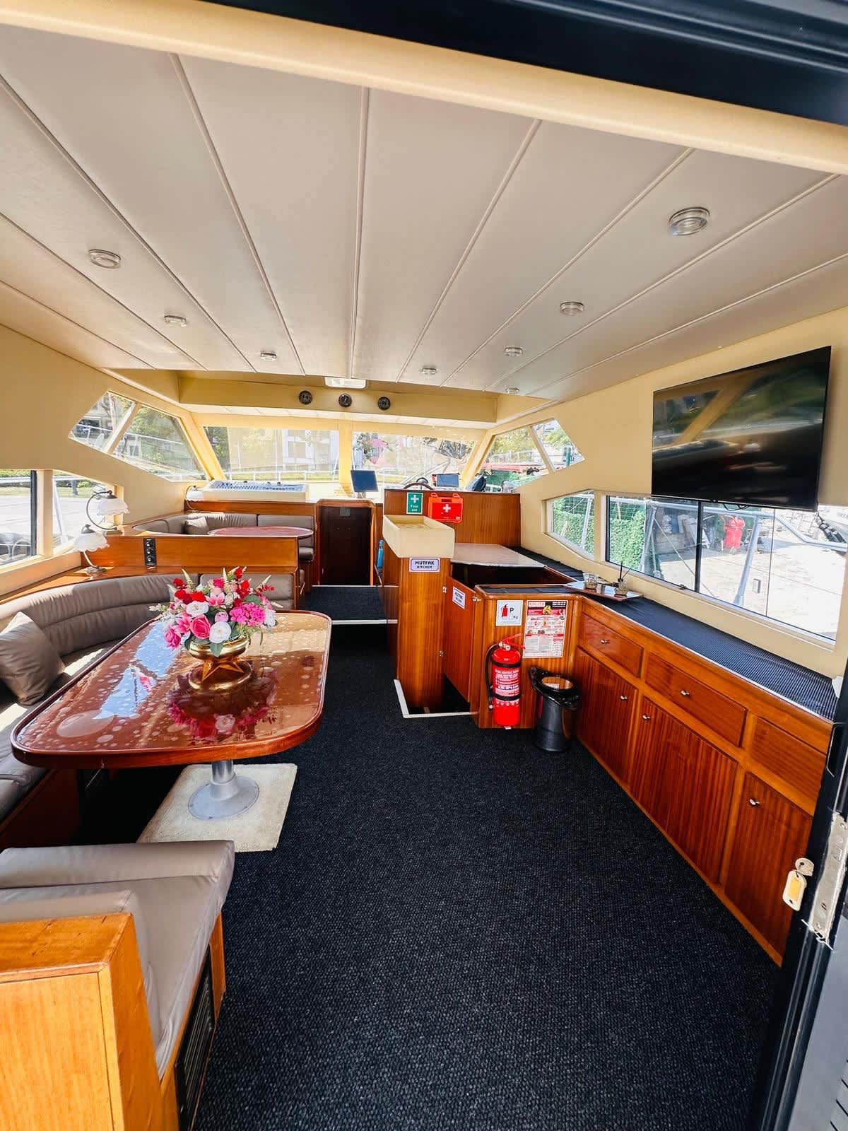 8-Hour Princes’ Islands Yacht Cruise for 12 Guests - Click&Boat