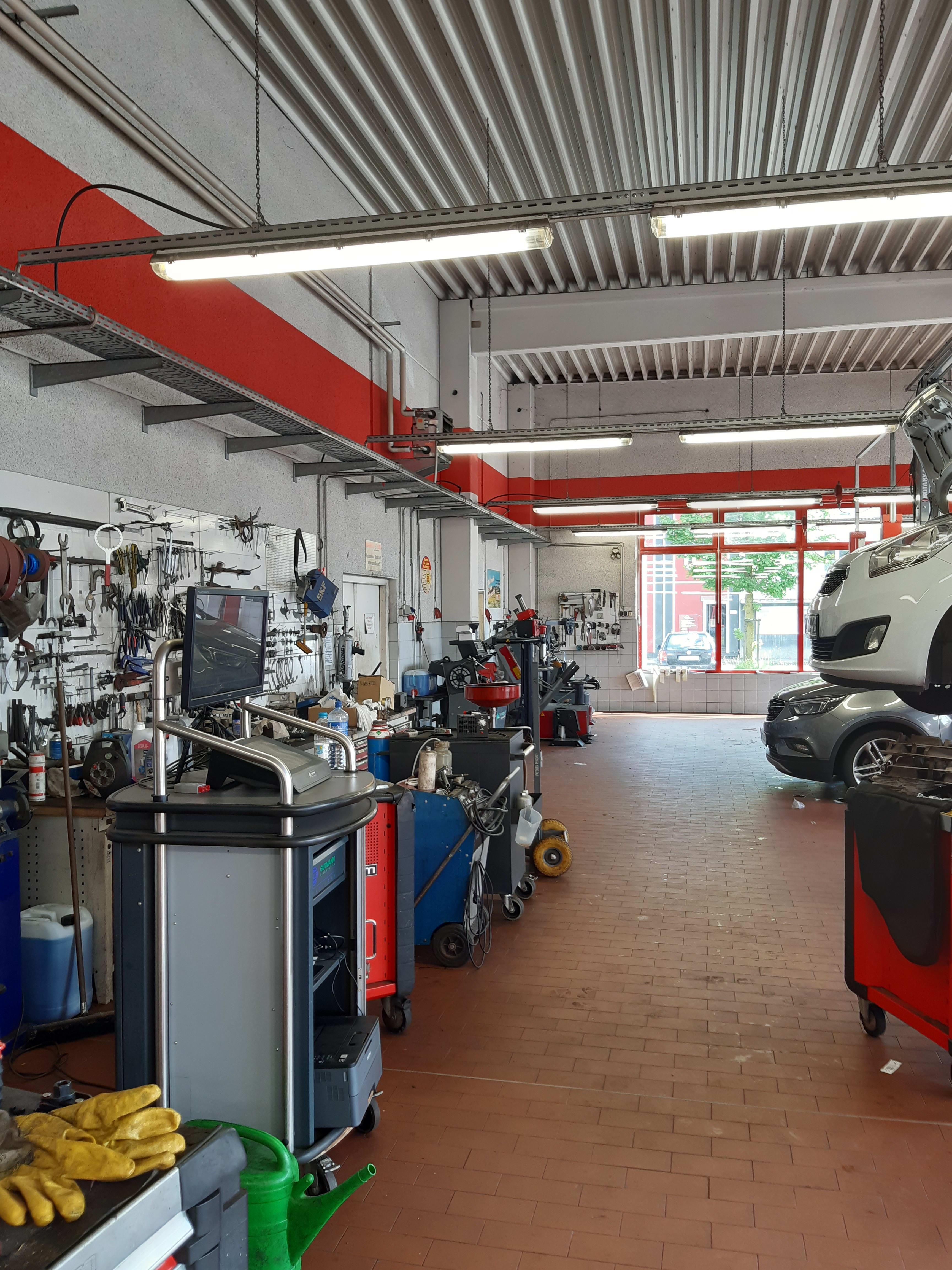 ATU Hilden - Nordrhein-Westfalen - Duesseldorfer Str. 114 | ATU