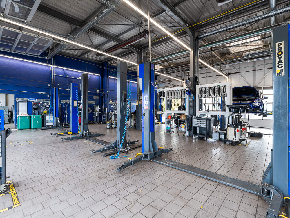 Centre auto Norauto Saint Priest - Centre Commercial Auchan, Rue Andre ...