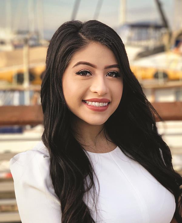 Betsy Cruz's Instagram, Twitter & Facebook on IDCrawl