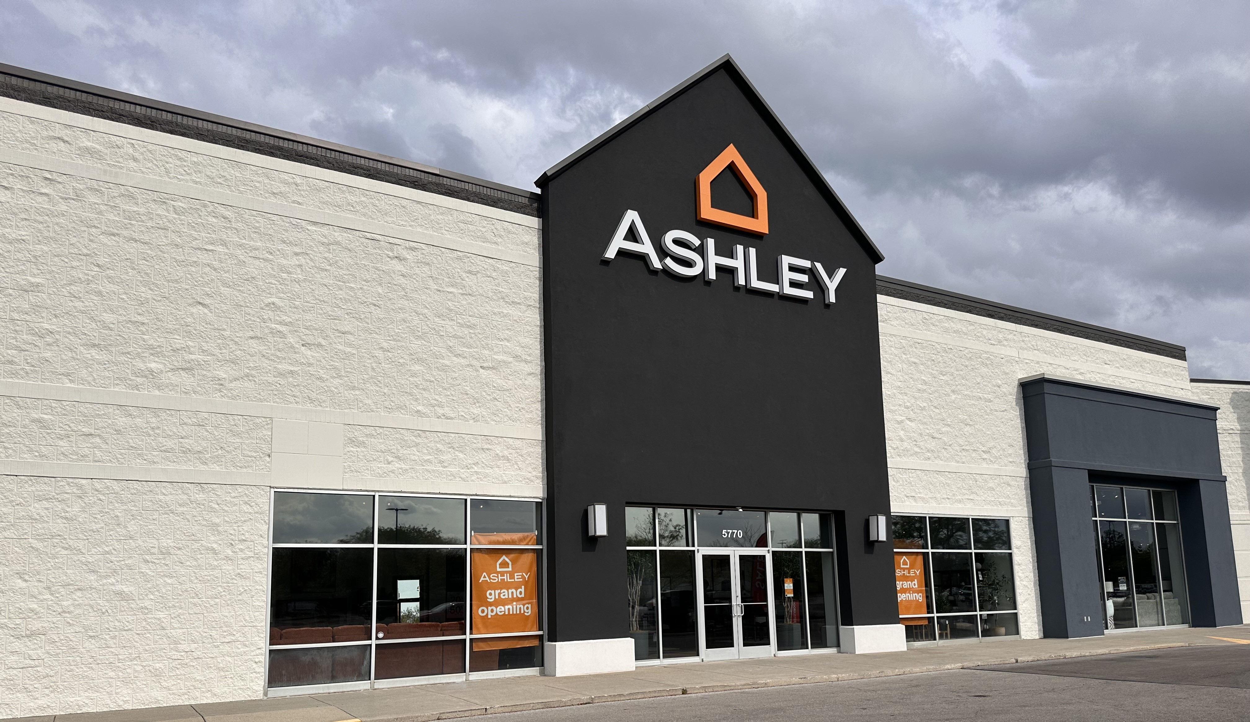 Ashley furniture sawmill road store