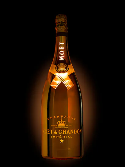 Moet & Chandon Nectar Imperial Rose Luminous - Product