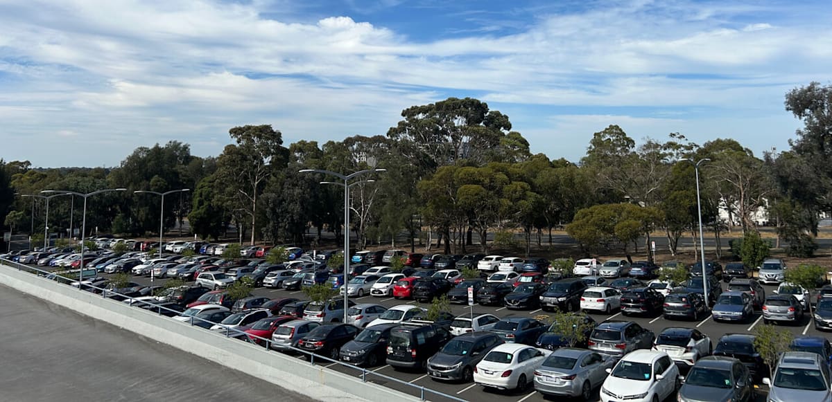 Union opposes parking 'price gouge' at Monash - MOJO News