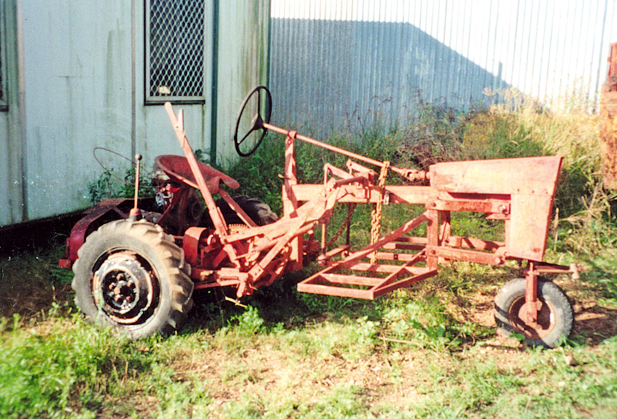 The Queensland Built Sempf Tractor