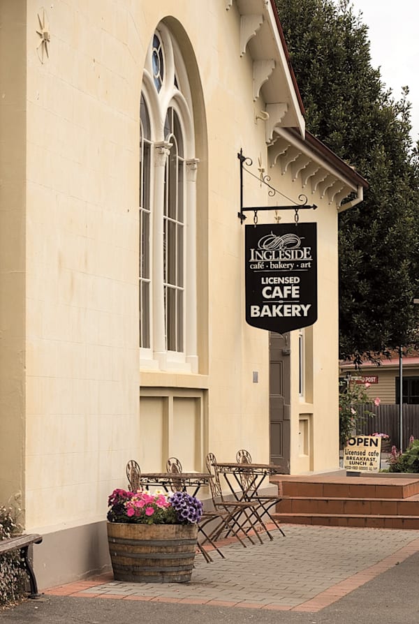 TOWNS OF TASMANIA: Evandale