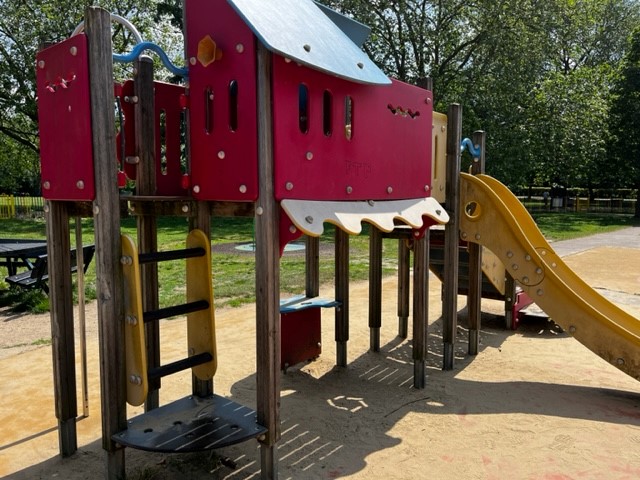 Explore What People Said - Priory Park Playground - Commonplace