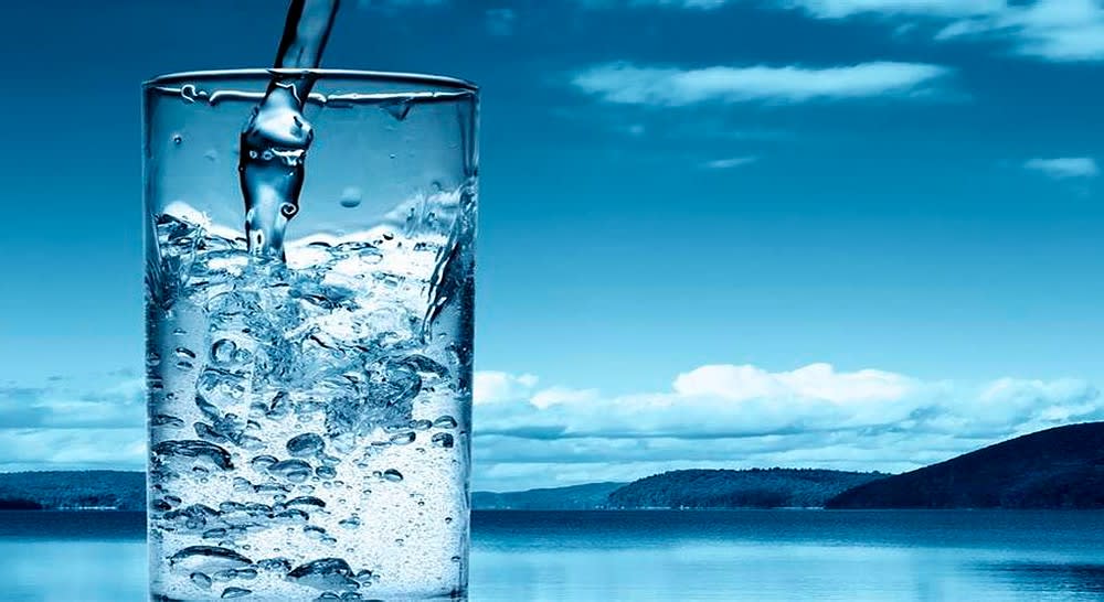 Os 6 Grandes Benefícios da Água Alcalina Para Sua Saúde