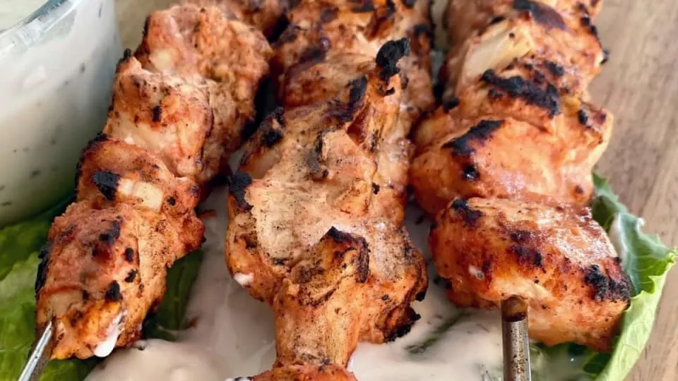 Chicken Tawook Recipe (Lebanese chicken skewers) Recipe | Cookr.com