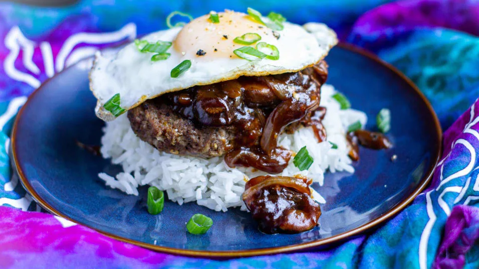 Traditional Hawaiian Loco Moco Recipe | Cookr.com