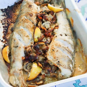 Hel röding med citron- och dillsås | Recept - Coop