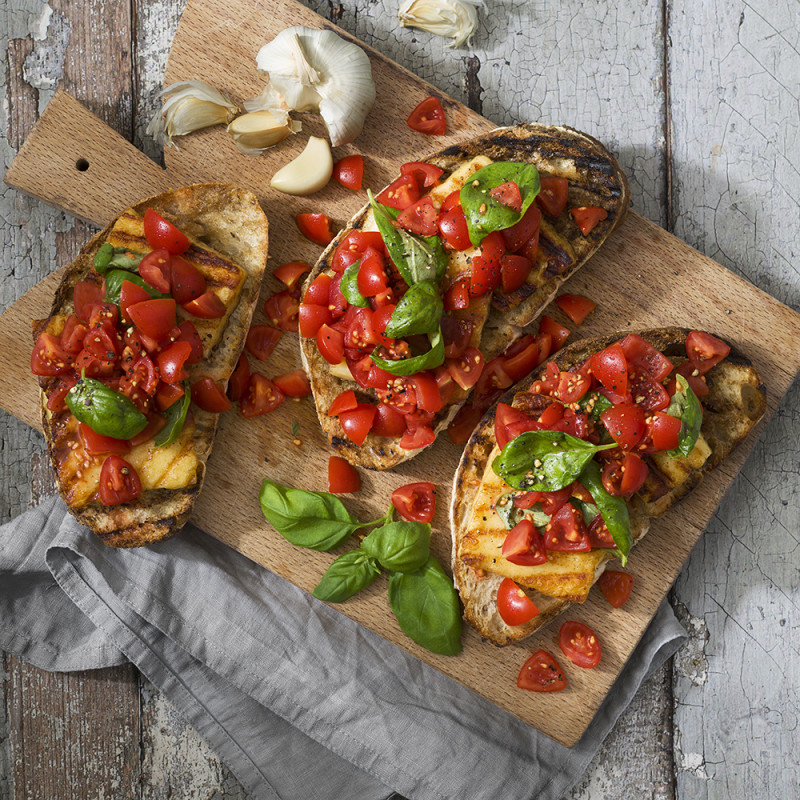 Bruschetta med grillost | Recept - Coop