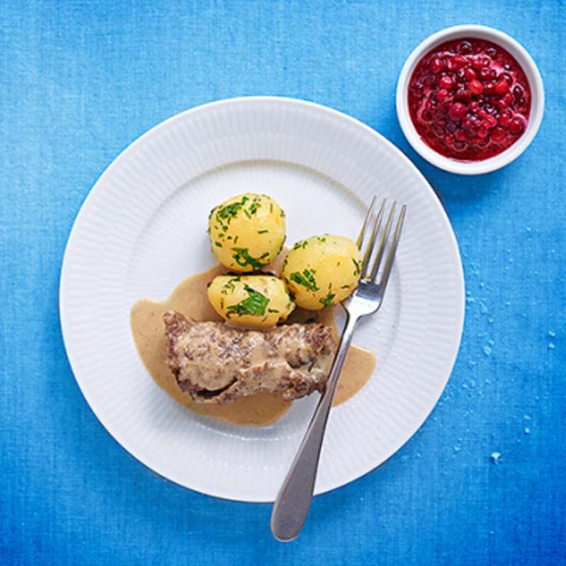 Oxrullader i gräddsås | Recept - Coop