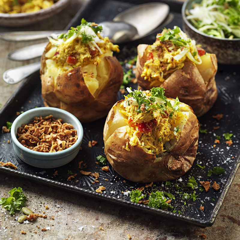 Bakad potatis med kycklingröra | Recept - Coop