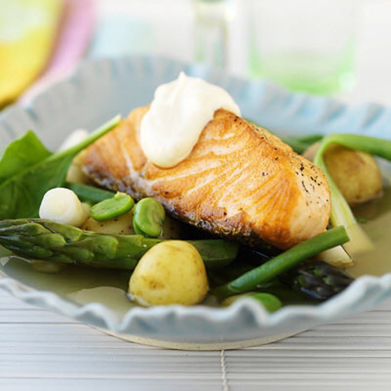 Stekt lax med grönsaksgryta | Recept | Coop