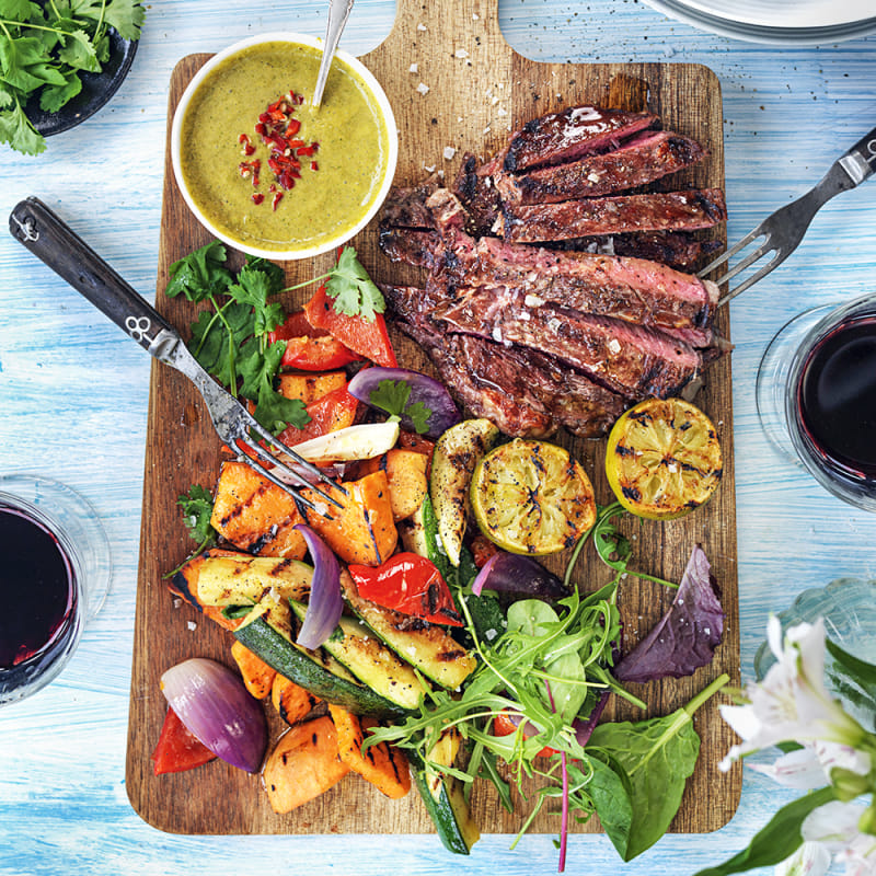 Matig sallad med grillad biff och thaidressing | Recept | Coop