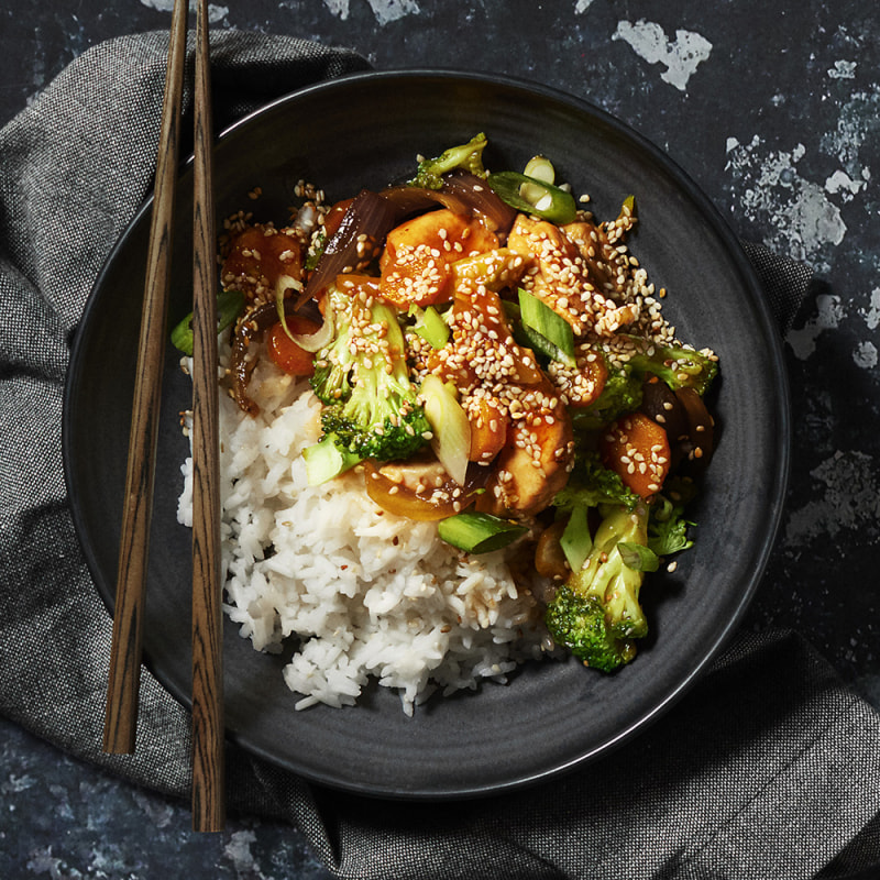 Kycklingwok med ris | Recept | Coop