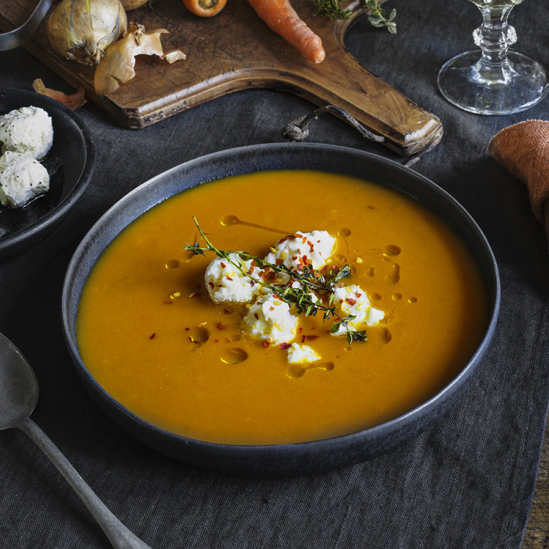 Rostad rotfruktssoppa med labneh | Recept | Coop