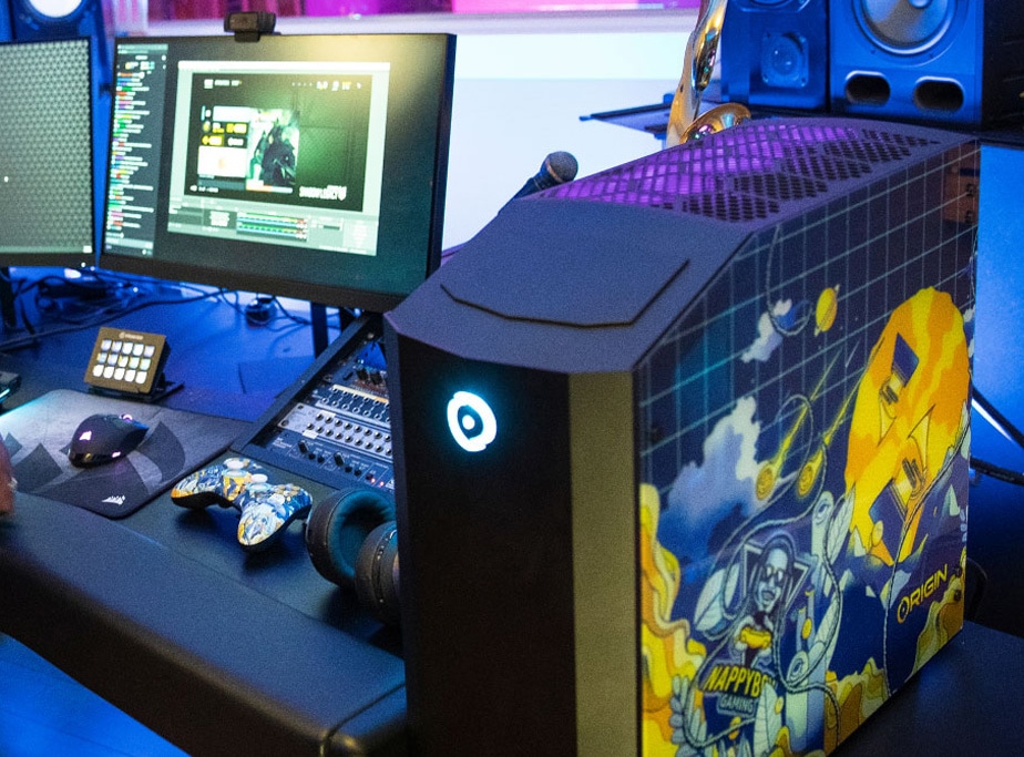 T-Pain Gaming and Streaming | T-Pain's Custom PC | CORSAIR