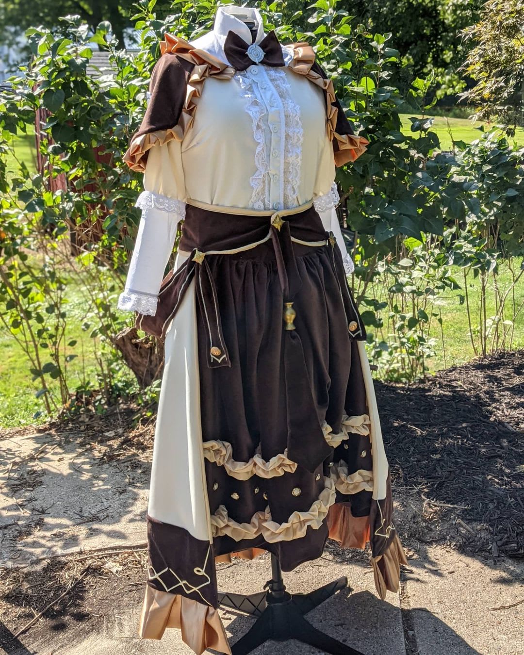 Mercedes Costume | Coscove