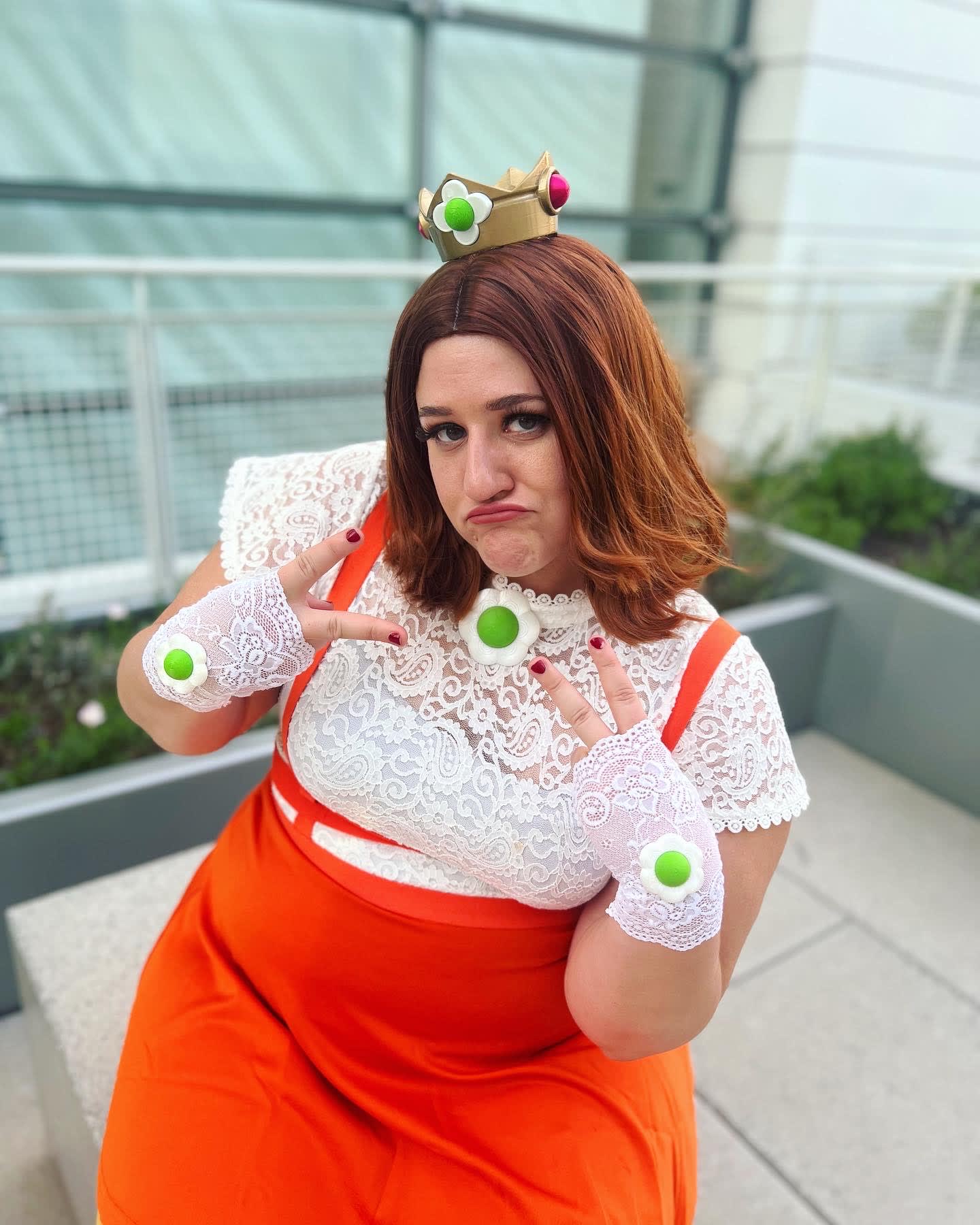 Princess Daisy from Mario Wig - Coscove