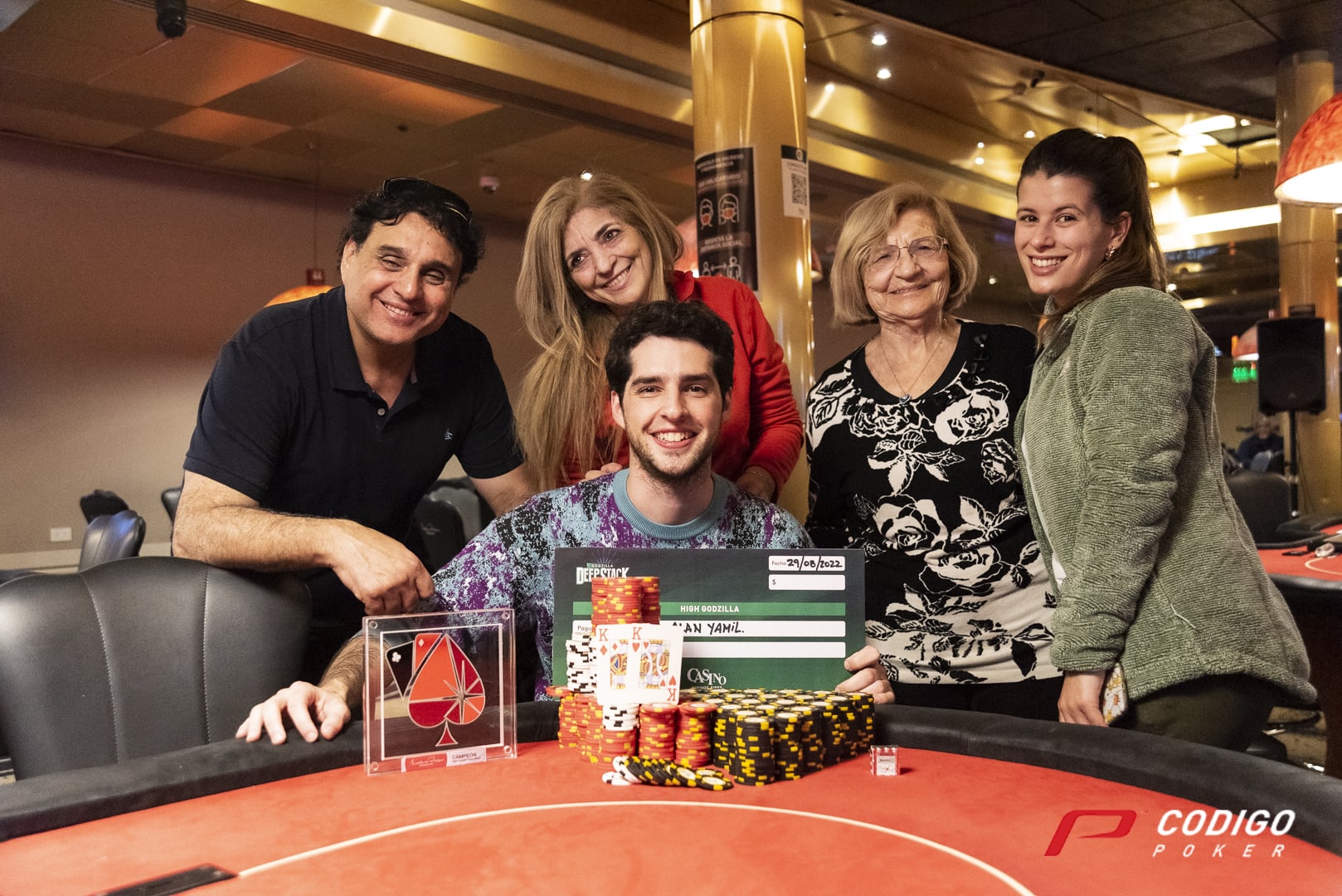 Alan Ferraro es el campeón del Godzilla High en Madero