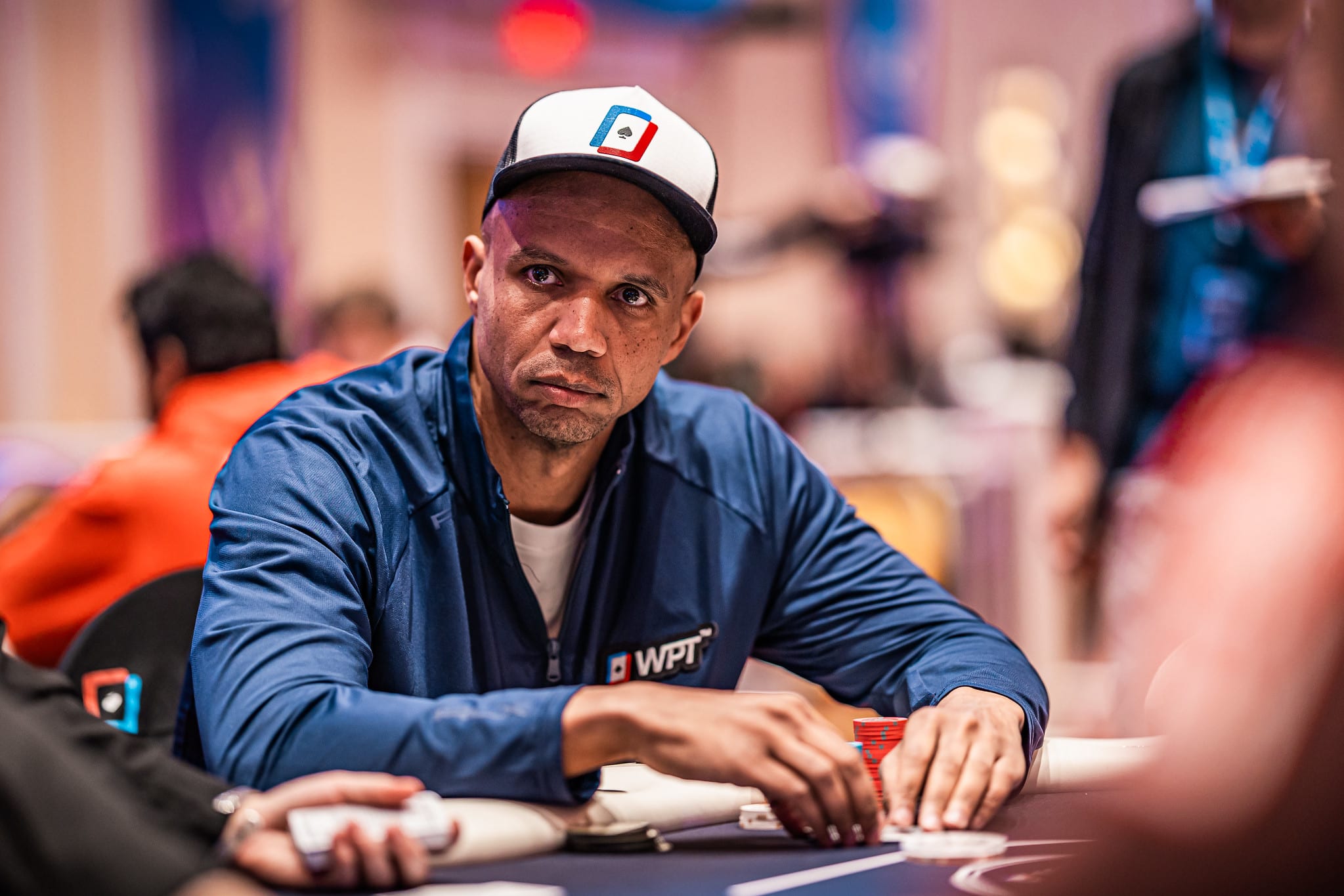Phil Ivey Baja Del Olimpo: La Leyenda Jugará Un Cash Game Con Fanáticos