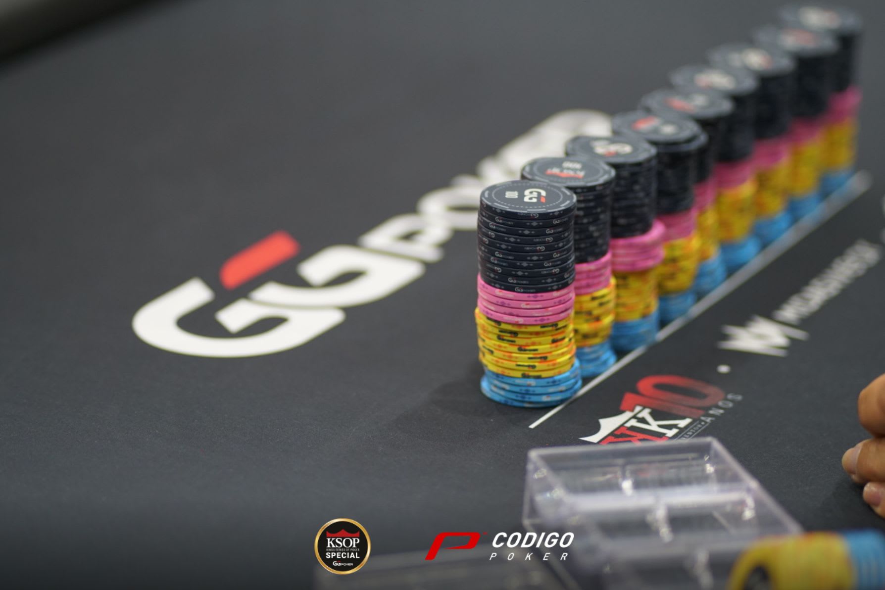 “pkrDahdah” fatura no Bounty Hunter HR Main Event no GGPoker