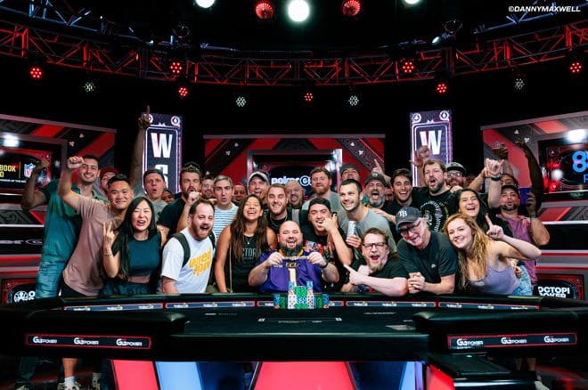 Chris Hunichen se quedó con el brazalete y US$2.8 millones - CodigoPoker