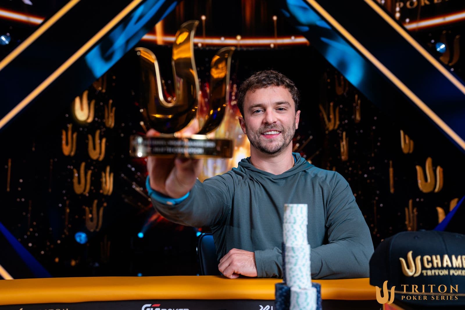 David Coleman conquista o título Triton 7-Handed nas Bahamas