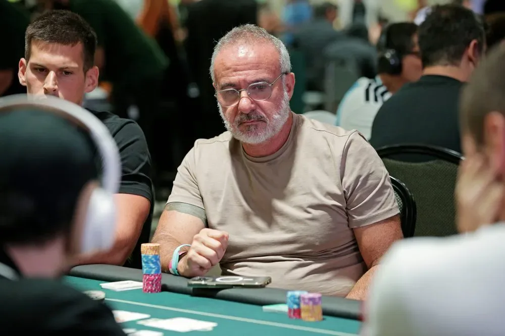 Fábio Sanchez lidera Grand High Roller do BSOP Summer