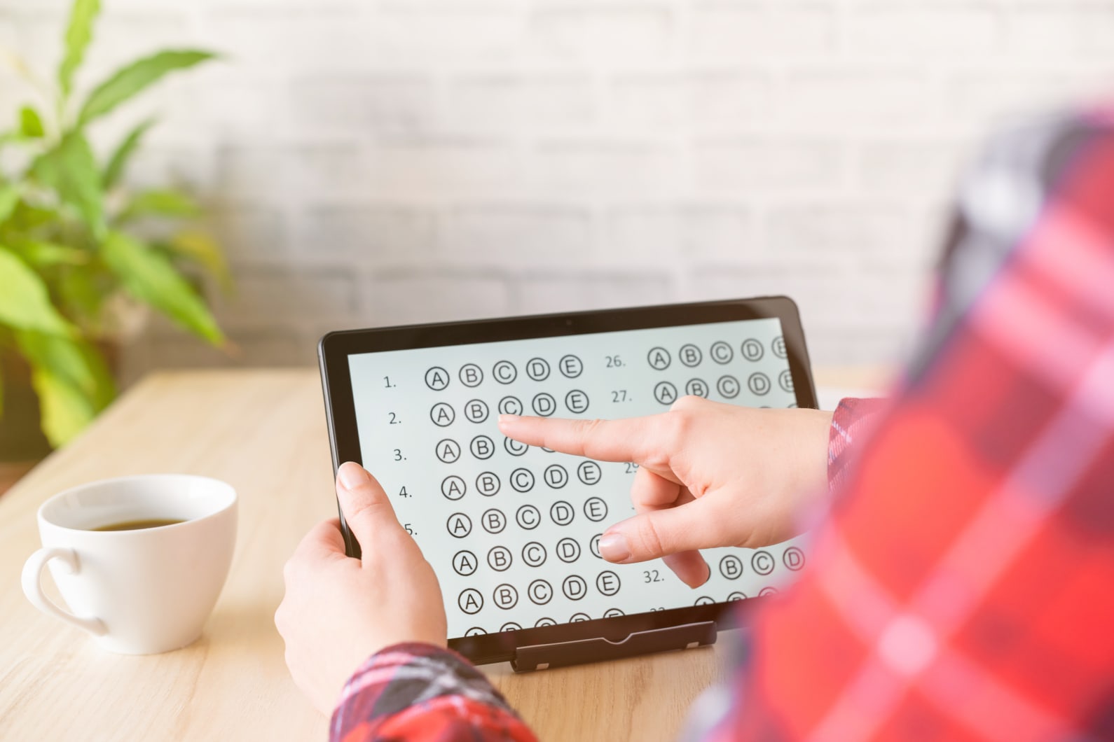 Are your students reading? Use multiple choice | Crowdmark