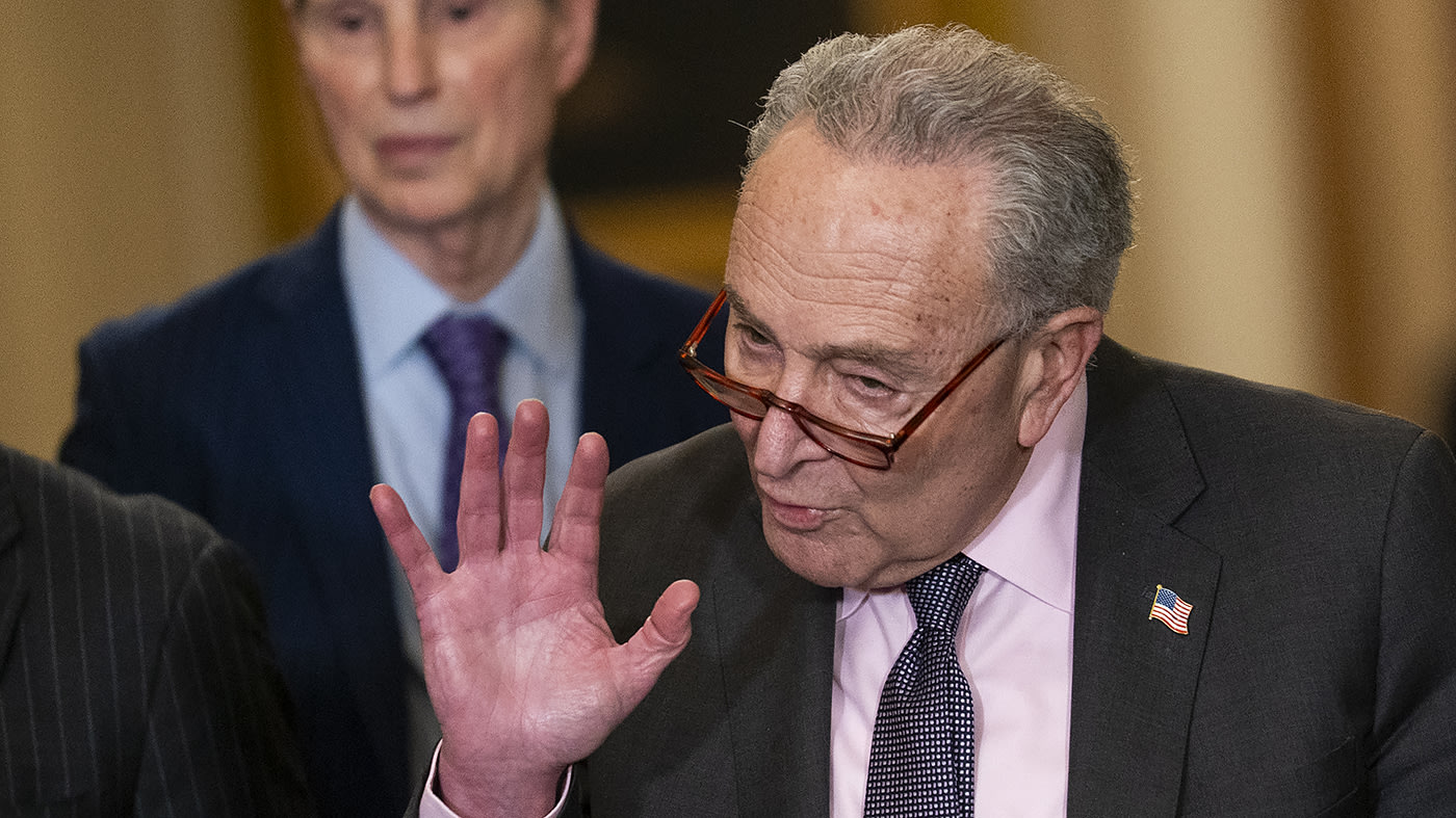 News Schumer Blasts Trump’s Response on Upholding the Constitution | CrowdBlue