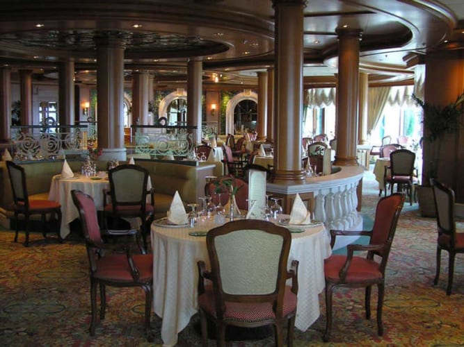 Cruise met Emerald Princess | Zeetours Cruises