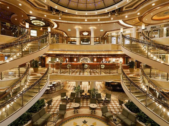 Cruise met Emerald Princess | Zeetours Cruises
