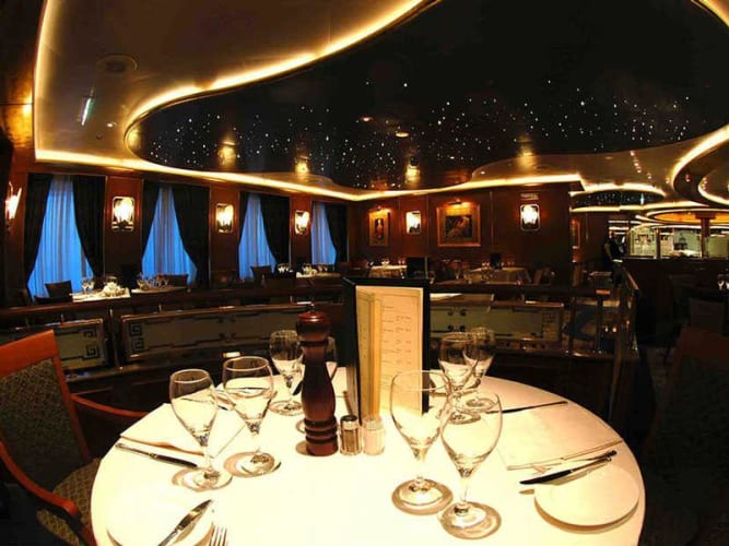 Ruby Princess Kreuzfahrten, Schiffsbewertungen und Deckplan