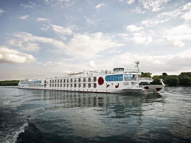 A-ROSA BRAVA rivier cruises, scheepsbeoordelingen en dekkenplan.