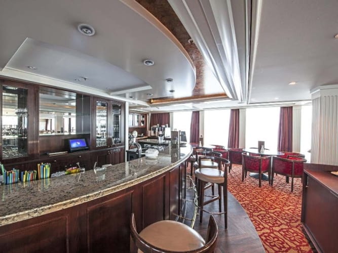 Excellence Baroness Flusskreuzfahrten, Deckplan und Schiffsbewertungen